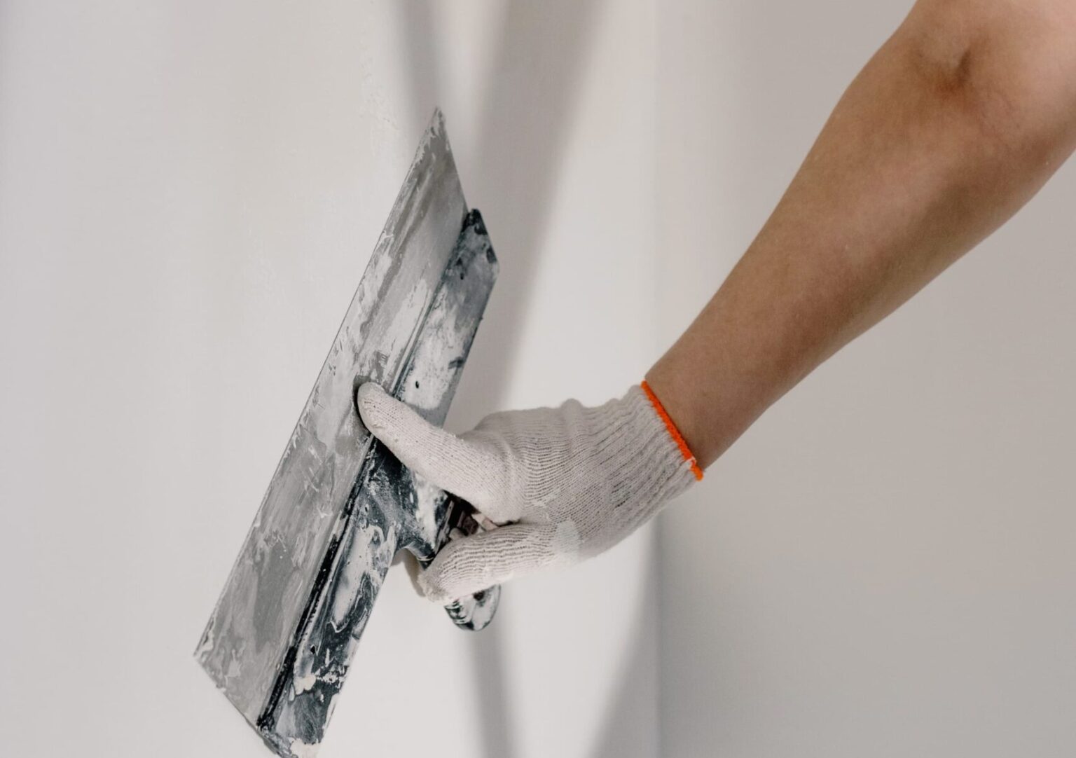 Alles wat je moet weten over stucen - InterieurInspiratie